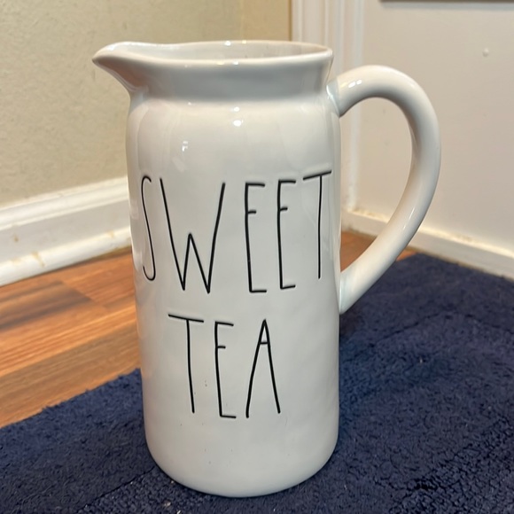 Rae Dunn | Kitchen | Rae Dunn Sweet Tea White Ceramic Pitcher | Poshmark
